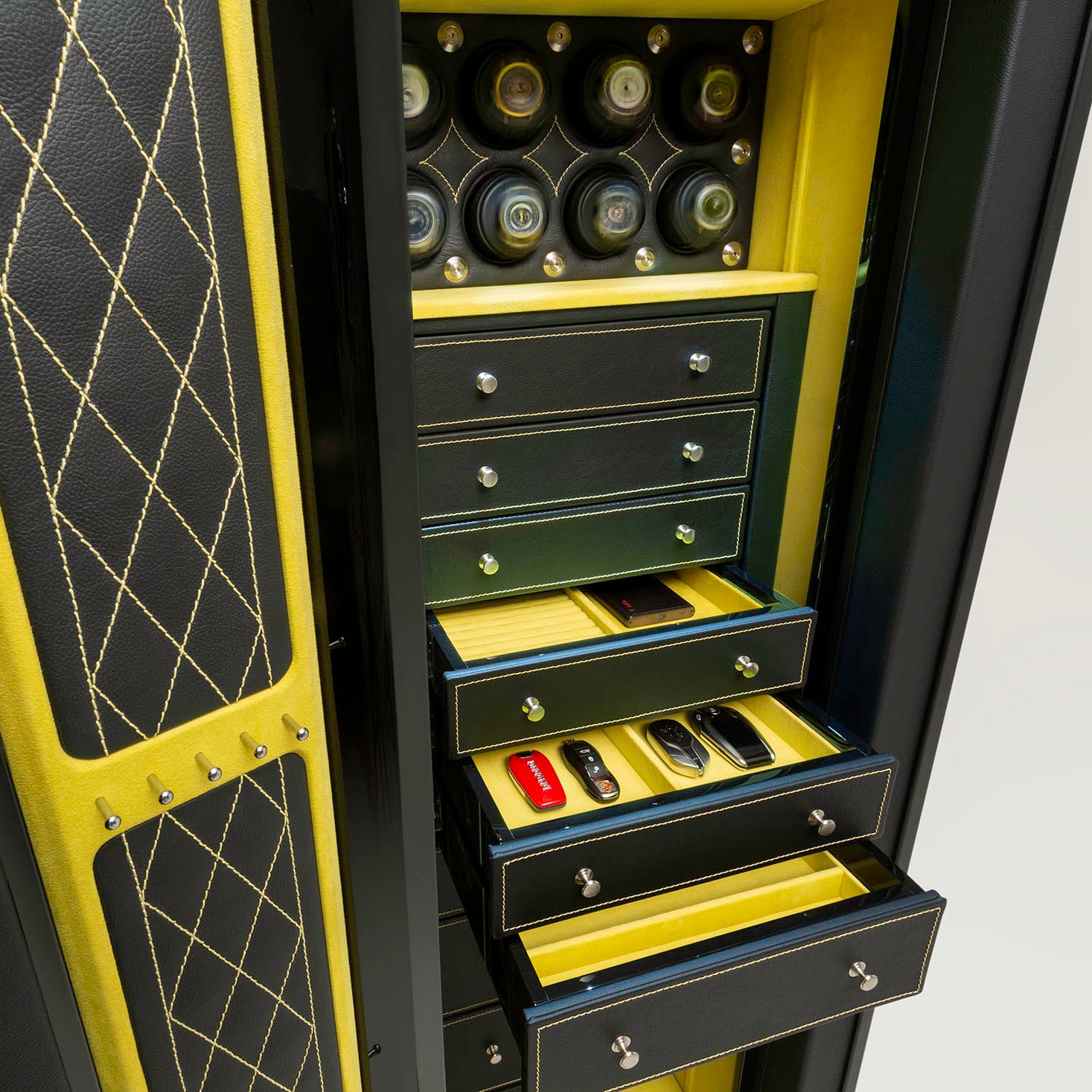 Watch Safe - Leather Wrapped Man Safe 6018 - Brown Safe